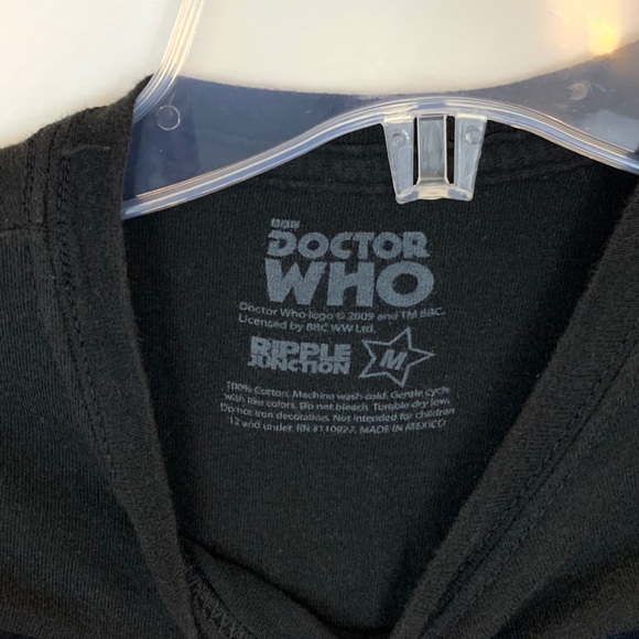 Ripple Junction | Tops | Ripple Junction Dr Who Black Tee | Poshmark
